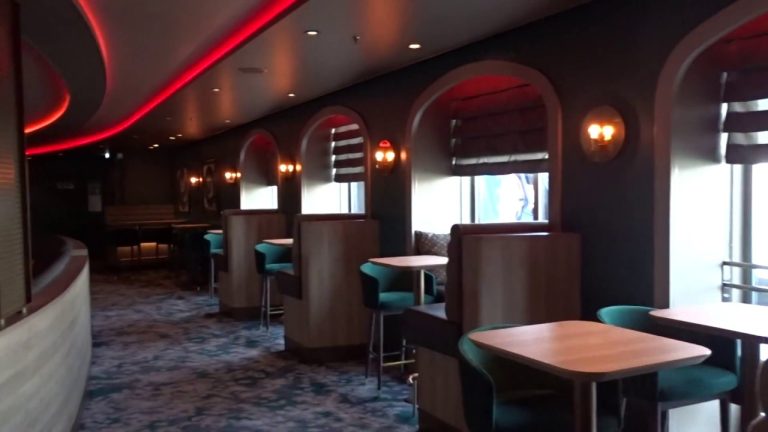 Mein Schiff 6: The Schau Bar | Cruising Journal