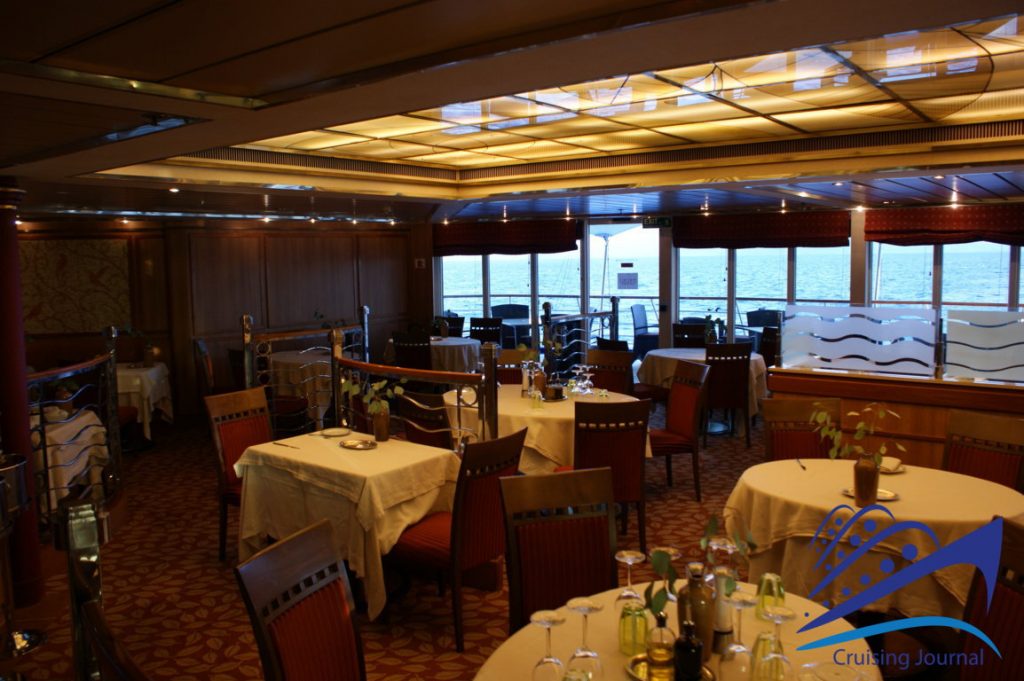 Silver Wind: photos of the elegant Silversea ship | Cruising Journal