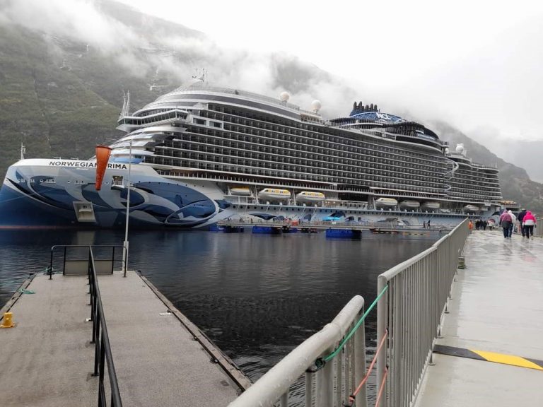 The New Prima Donna of the Waves | Cruising Journal