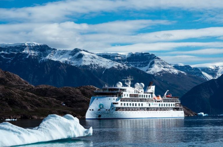 Greg Mortimer: exploring the Arctic Circle | Cruising Journal