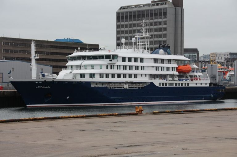Hondius: el barco de expedición con un toque familiar | Cruising Journal