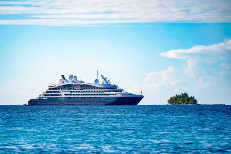 Ponant: Explorer le Monde acev une touche française | Cruising Journal