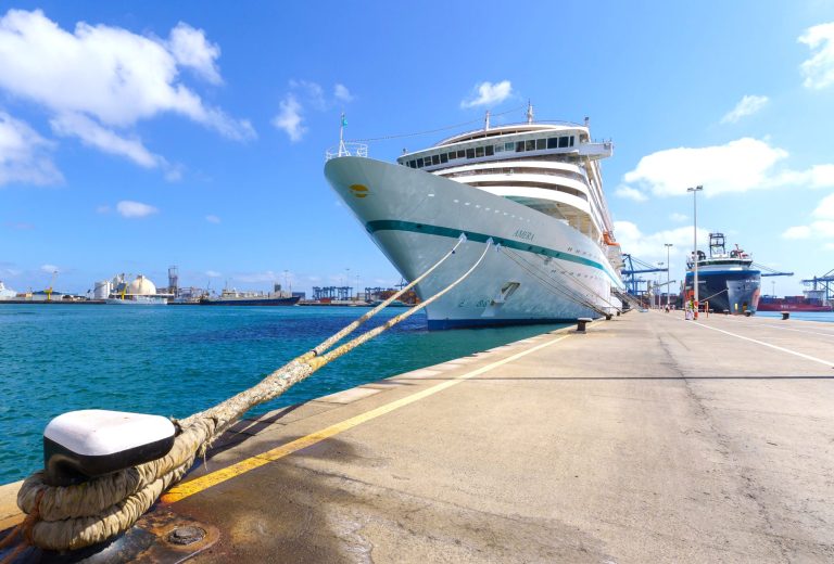 Amera: renovación terminada y más tecnología a bordo | Cruising Journal