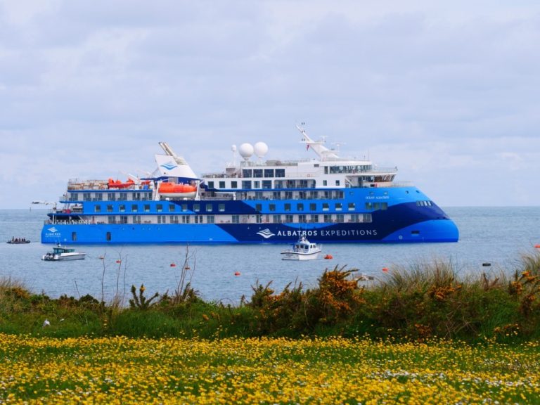 Ocean Albatros: El video tour completo | Cruising Journal