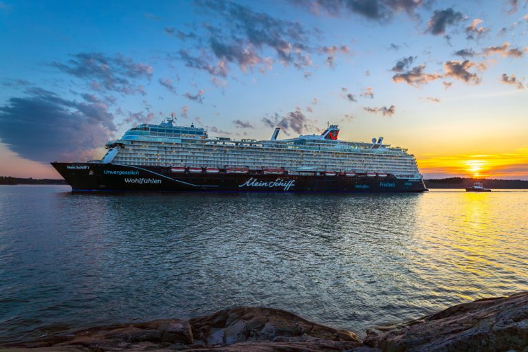 TDoS: La forma se encuentra con la funcionalidad | Cruising Journal
